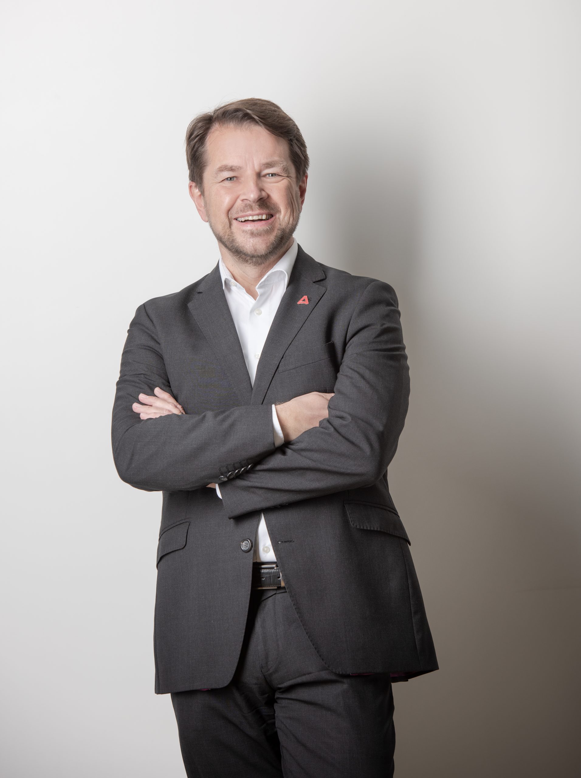 AICHINGER - AICHINGER expands executive management