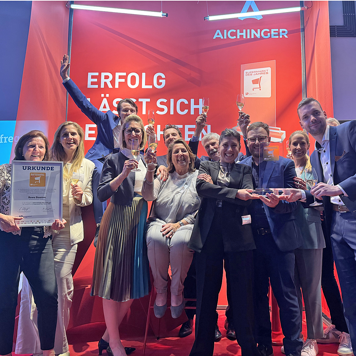 AICHINGER - Supermarket of the year: three category winners with service counters from AICHINGER